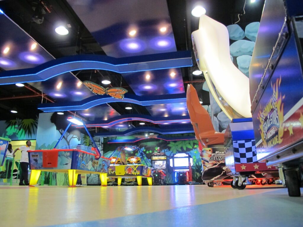 Family Entertainment Centers - FUNCO